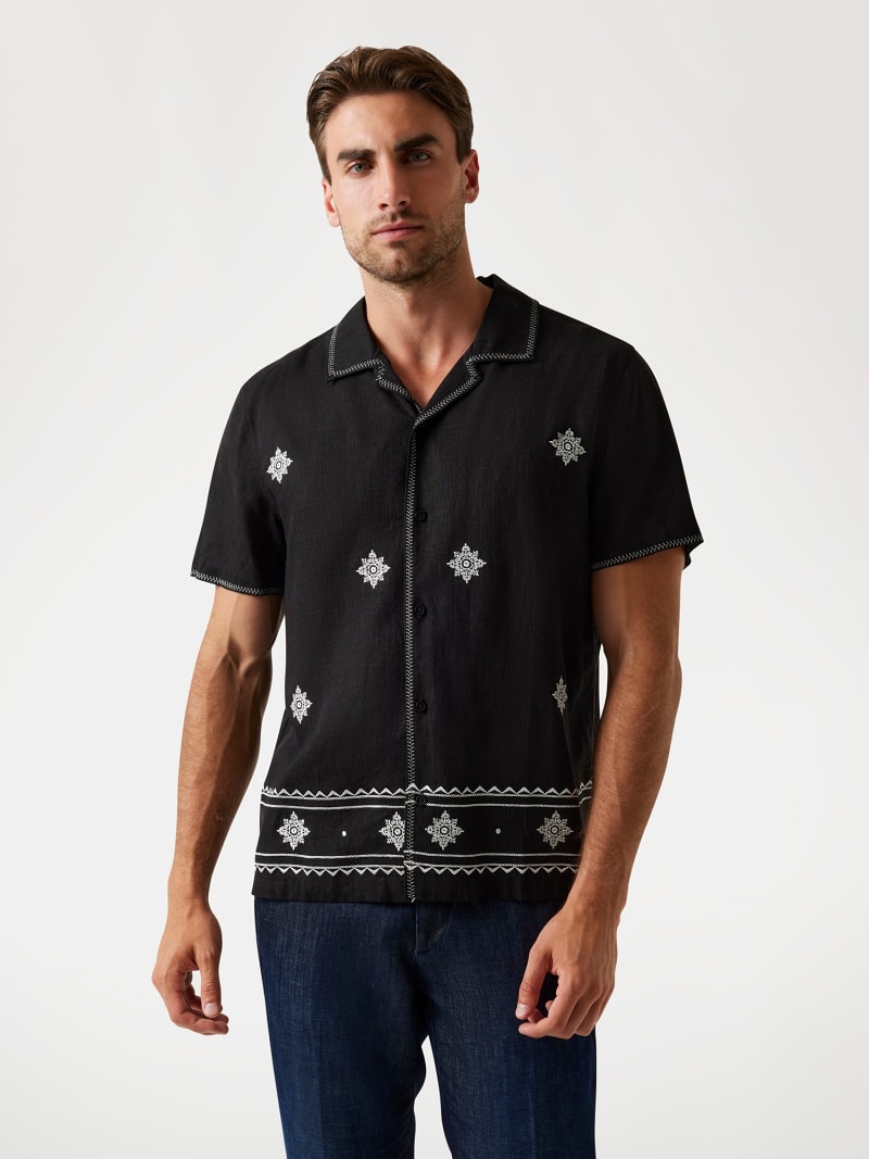 Camisa bordada de mezcla de lino Hombre | GUESS® Colecciones pasadas