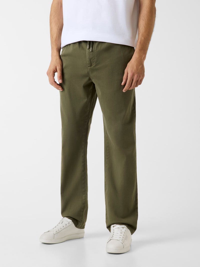 GUESS® Pantalon chino en twill Homme