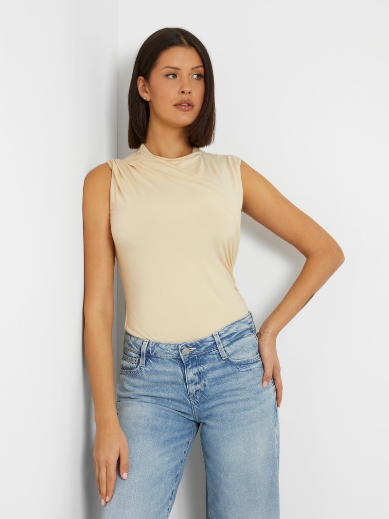 Ruffle neck top