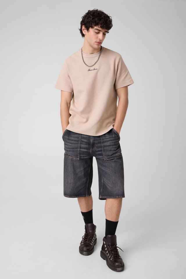 Embroidered logo t-shirt Men | GUESS Jeans®