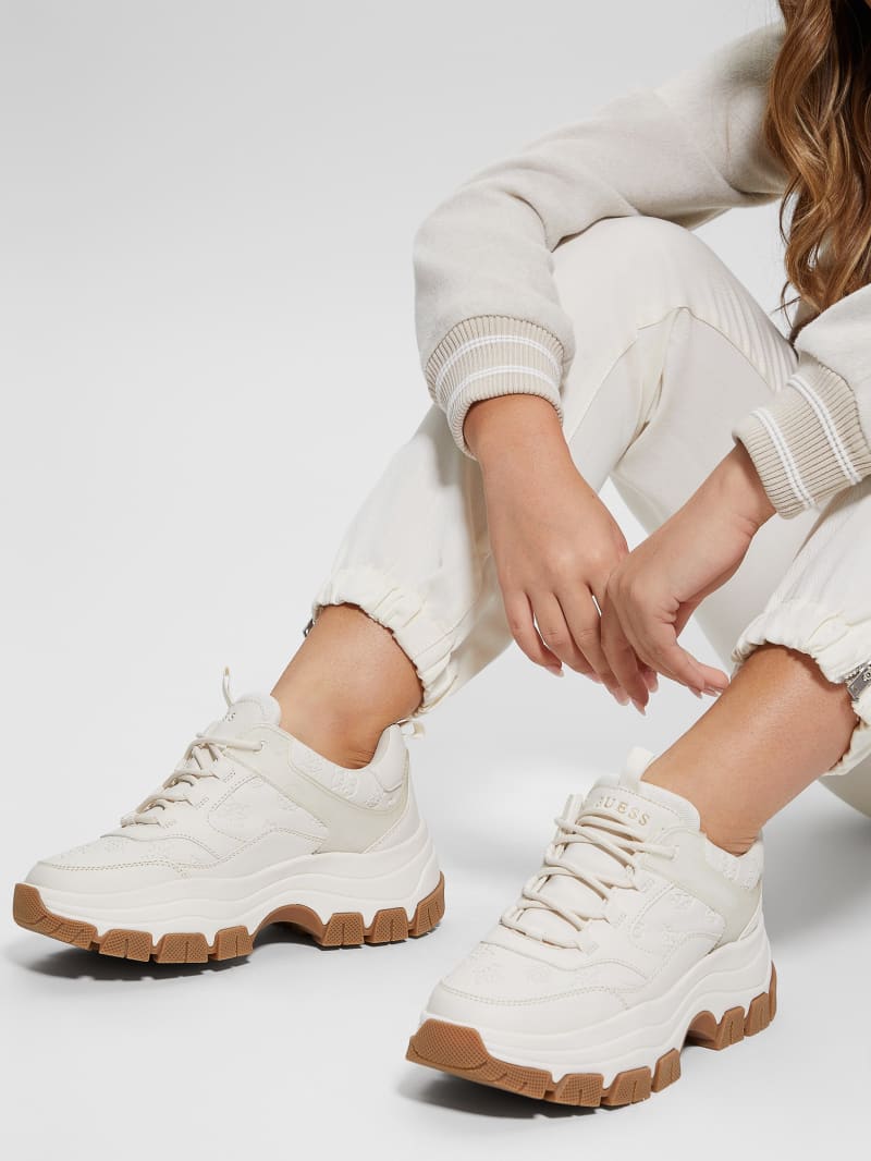 Bisun Signature Peony Sneakers | GUESS Canada