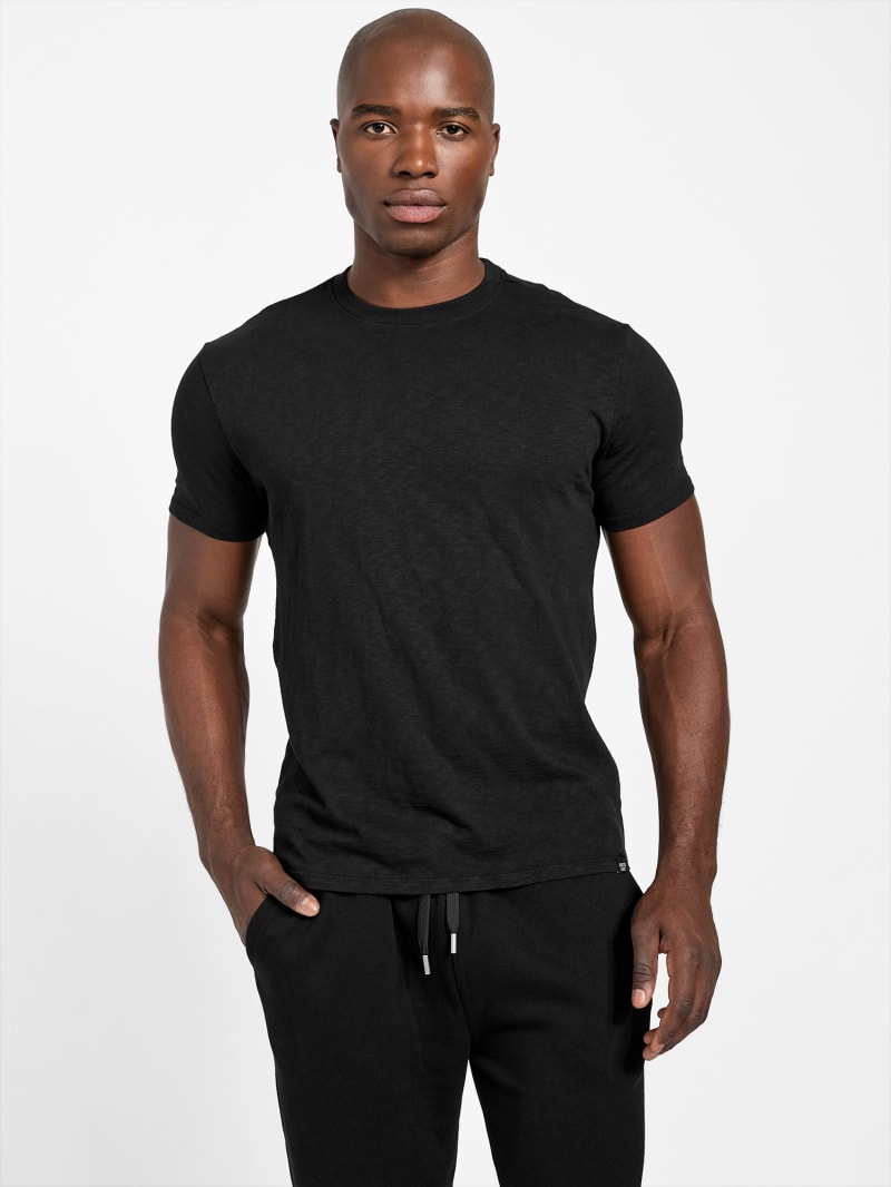 GUESS® 1981 Label Crewneck Tee