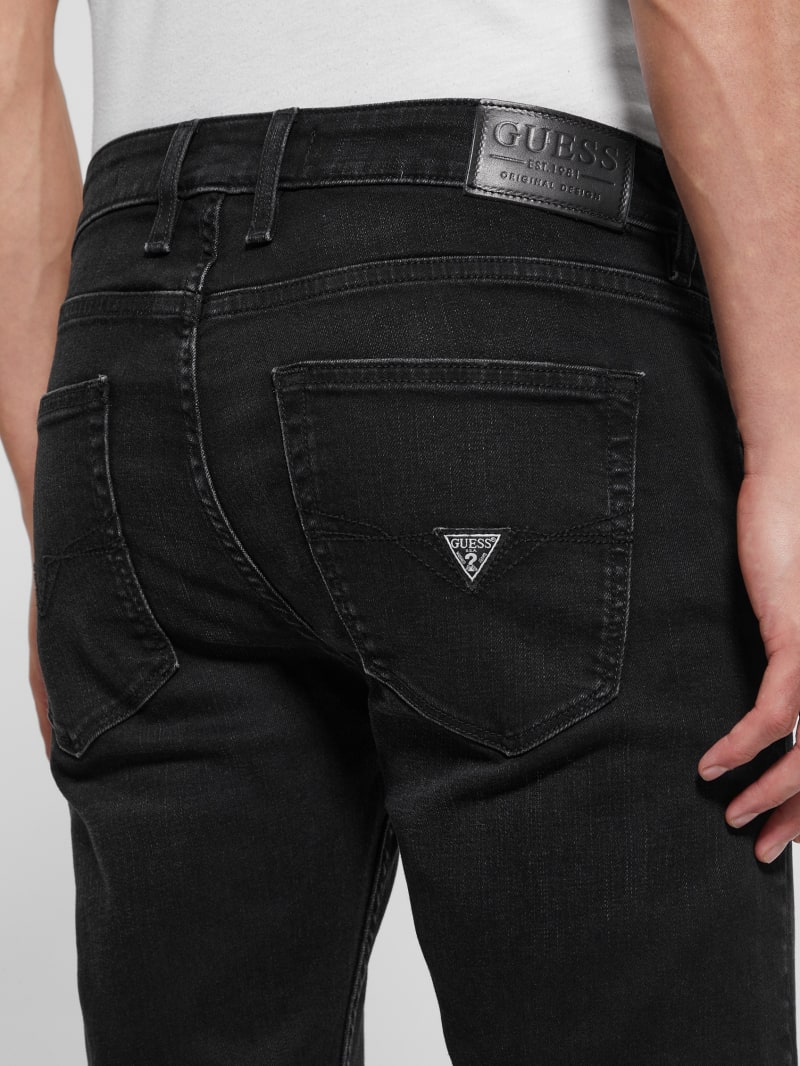 Eco Finnley Tapered Jeans | GUESS