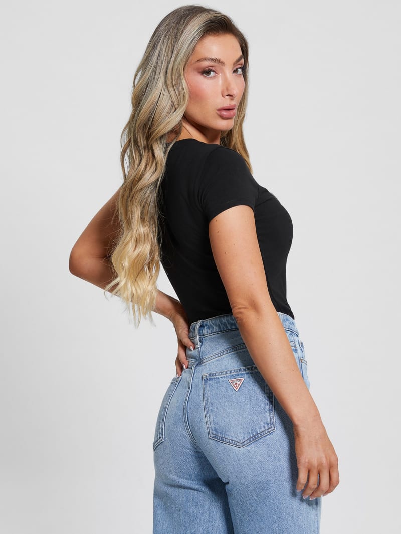 Eco Crystal Triangle Logo Tee | GUESS Canada