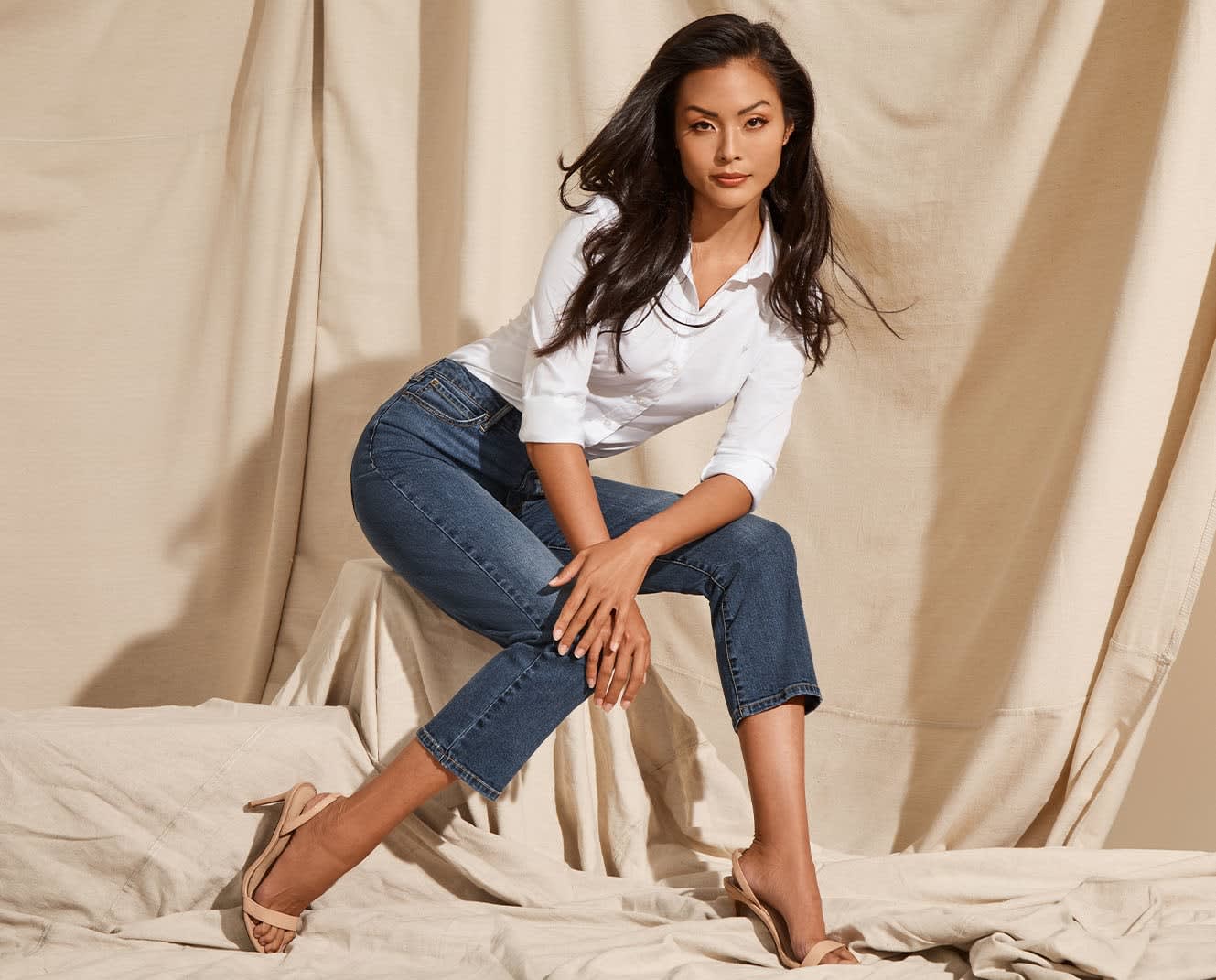 GUESS® | Denim Guide: Jeans, Jacken und Tops für sie und ihn