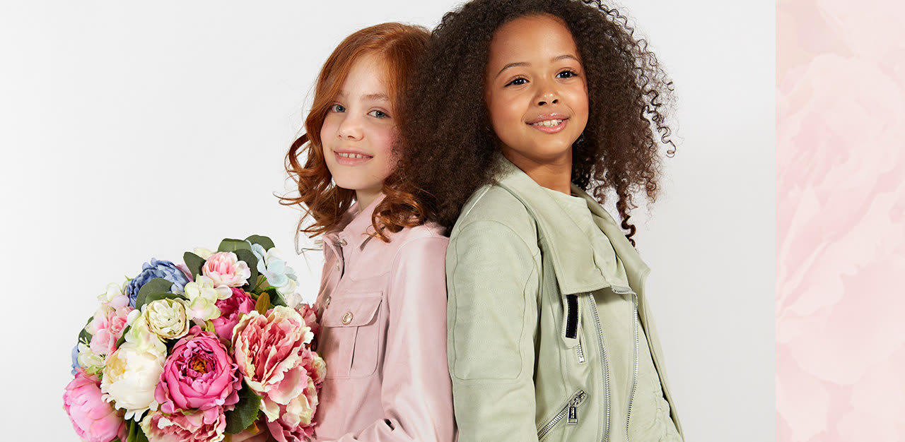 Essentials Kids | GUESS® Official Website