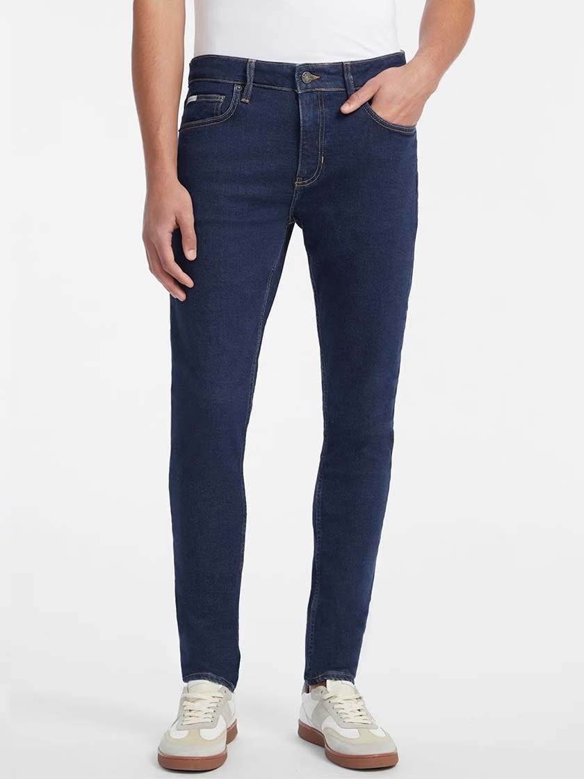 GUESS Jeans | следующие 40 лет джинсовой одежды