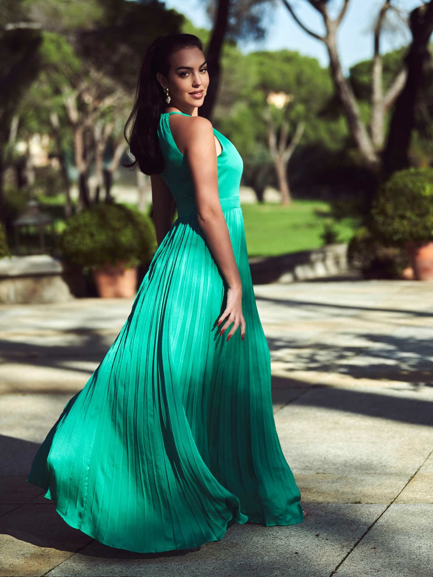 GUESS® Shop the look